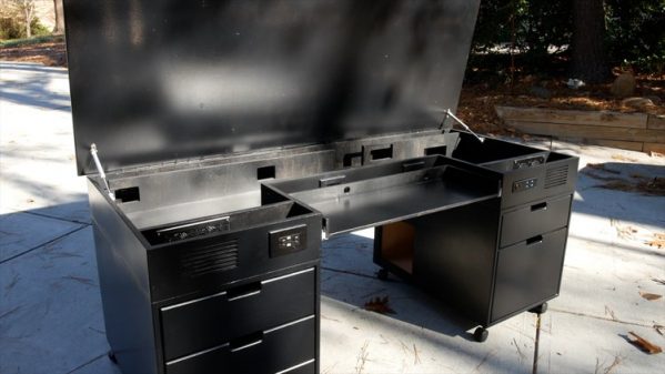 Computers Built into Desks are EPIC! - Computer Station Nation